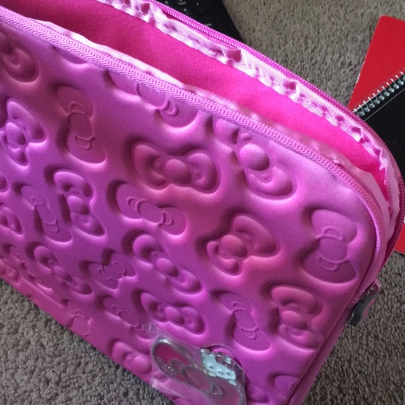 Hello Kitty | Bags | Hello Kitty Laptop Bag | Poshmark